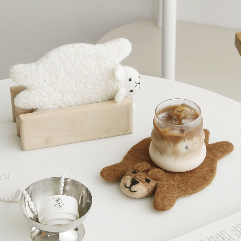 100% 울 핸드메이드 빅 코스터 2type (곰돌이, 양 택1) - 감도 깊은 취향 셀렉트샵 29CM