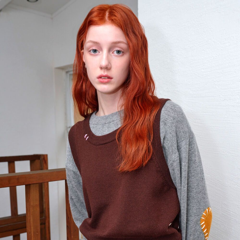 DAISY NEEDLE POINT KNIT VEST brown - 감도 깊은 취향 셀렉트샵 29CM