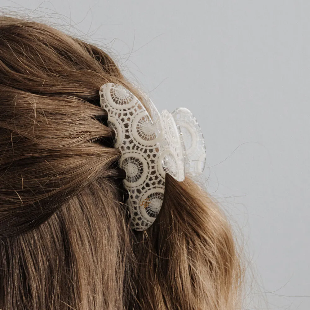 HTY026 Lace pattern hair clip - 감도 깊은 취향 셀렉트샵 29CM
