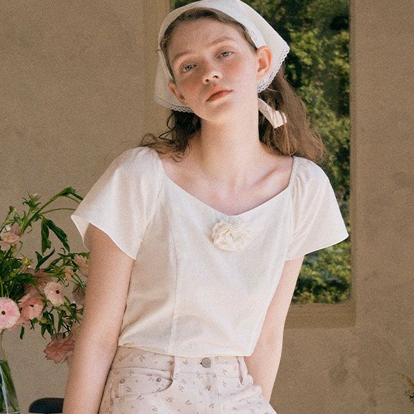 ROSE SMOCKING BLOUSE WHITE - 감도 깊은 취향 셀렉트샵 29CM