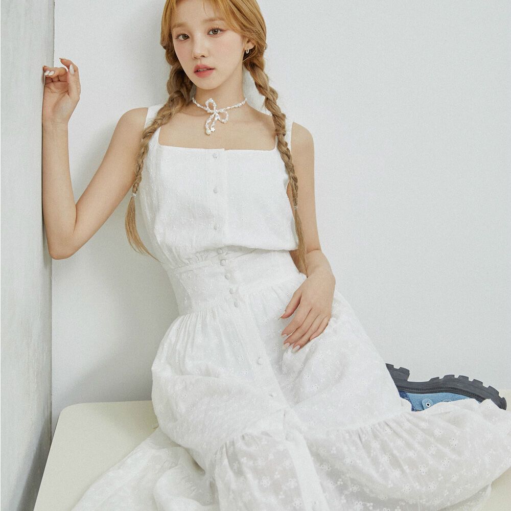 플라워 자수 원피스 WH_K242PSE703 - 감도 깊은 취향 셀렉트샵 29CM