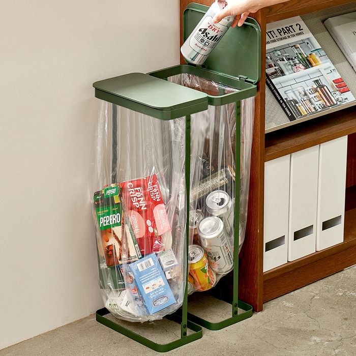 1+1 레트로 가비지백 스탠드 분리수거함 슬림형 2P 세트 / 재활용 쓰레기봉투 거치대 - 감도 깊은 취향 셀렉트샵 29CM