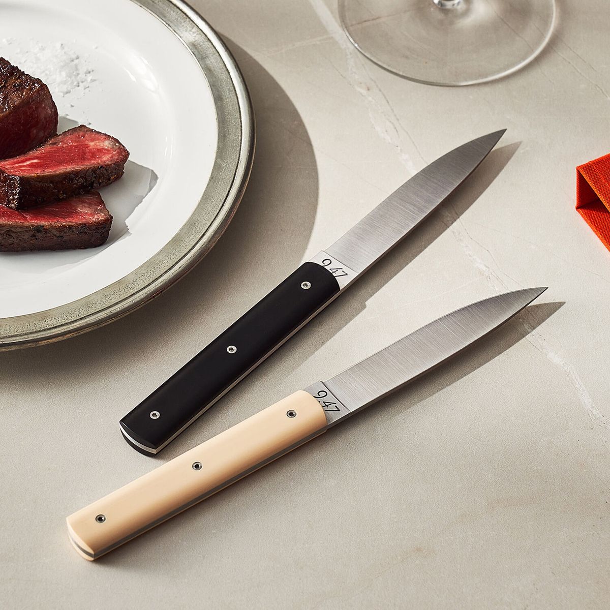 페르세발 9.47 스테이크나이프 2P 세트 (아이보리/블랙) - 감도 깊은 취향 셀렉트샵 29CM