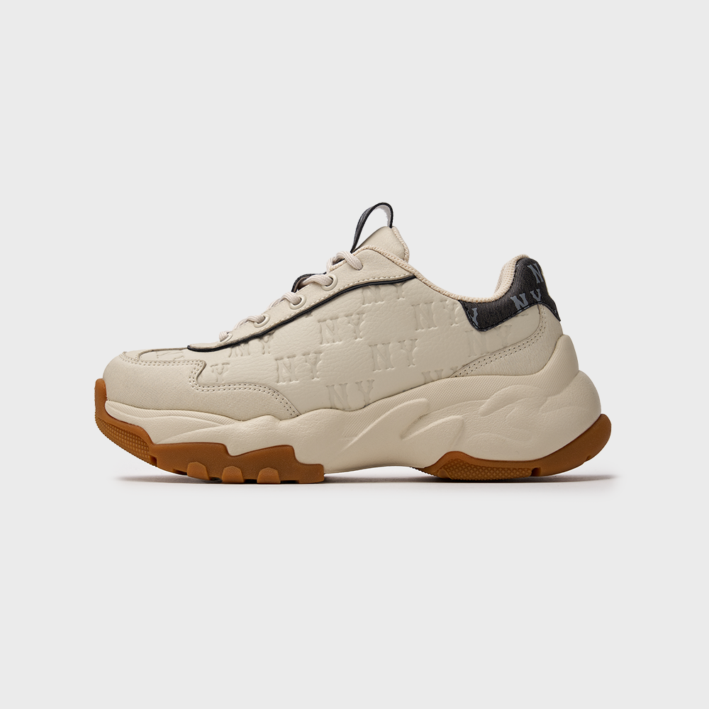 빅볼청키 엠보 모노그램 NY (Ivory) - 감도 깊은 취향 셀렉트샵 29CM