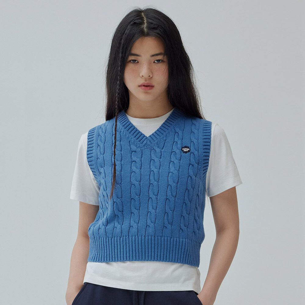 [24FW] 우먼 케이블 니트 베스트 - 블루 - 감도 깊은 취향 셀렉트샵 29CM
