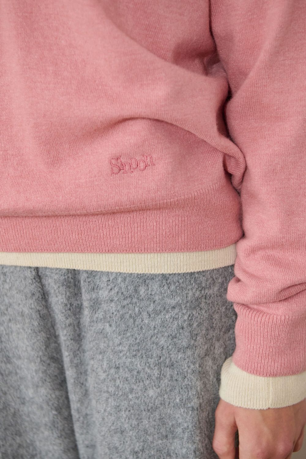 Sinoon Logo Collar Knit (Pink) - 감도 깊은 취향 셀렉트샵 29CM