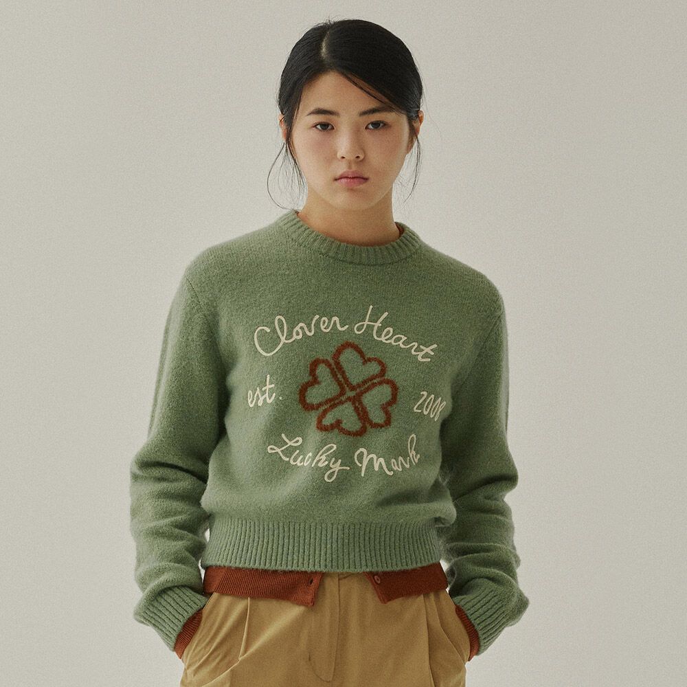 [24FW] 우먼 클로버하트 그래픽 니트 - 세이지 그린 - 감도 깊은 취향 셀렉트샵 29CM