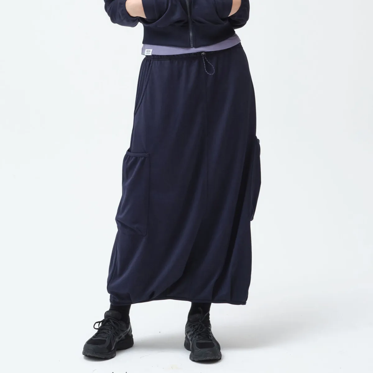 W BALLON POCKET TUCK SKIRT (NAVY) - 감도 깊은 취향 셀렉트샵 29CM