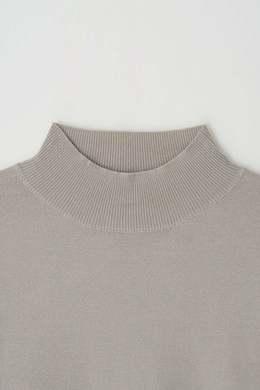 W Standard Fit Basic Half-Turtleneck_Camel - 감도 깊은 취향 셀렉트샵 29CM