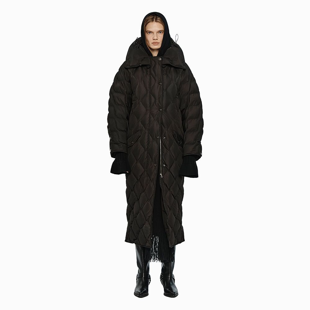 QUILTED LONG PADDING BLACK (W24OT0091BK) - 감도 깊은 취향 셀렉트샵 29CM