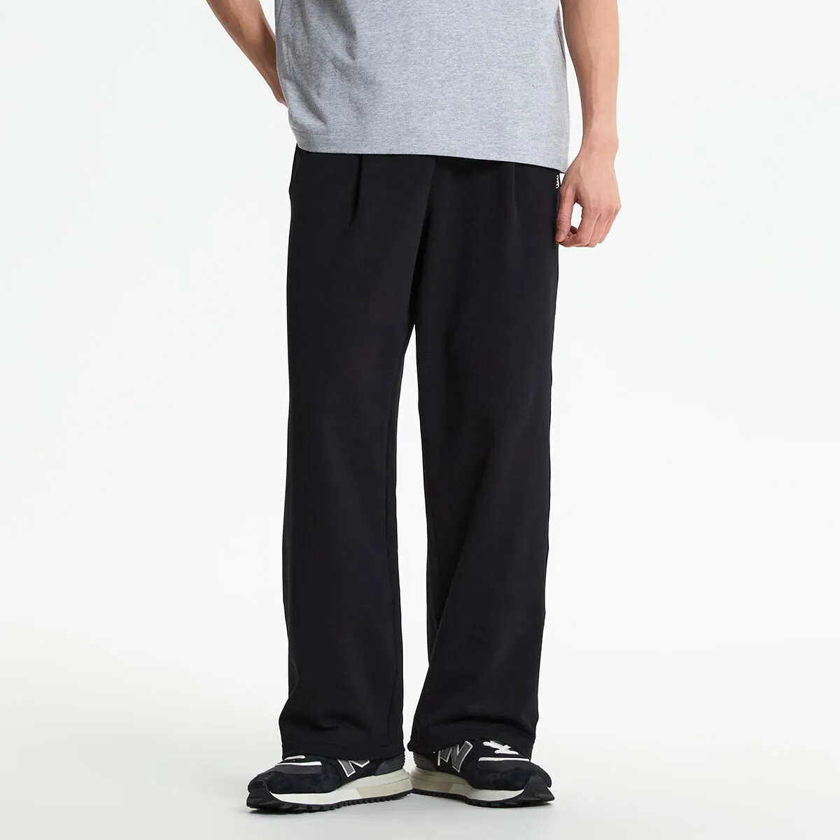 NBMLF21443/ UNI 에센셜 경량 이중직 원턱 와이드 팬츠(BLACK) - 감도 깊은 취향 셀렉트샵 29CM