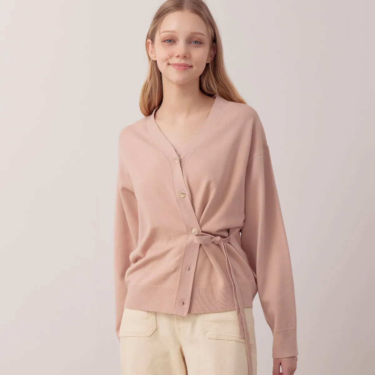 V-Neck Strap Knit Cardigan (LP) - 감도 깊은 취향 셀렉트샵 29CM