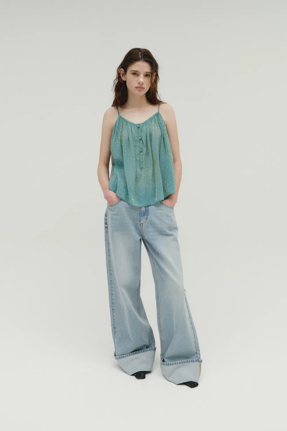 [5th REORDER] TWO TONE JACQUARD SLEEVLESS TOP [BLUE] - 감도 깊은 취향 셀렉트샵 29CM