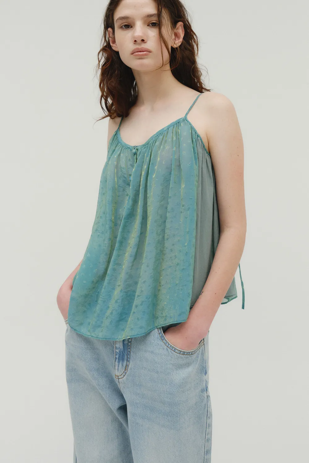 [5th REORDER] TWO TONE JACQUARD SLEEVLESS TOP [BLUE] - 감도 깊은 취향 셀렉트샵 29CM