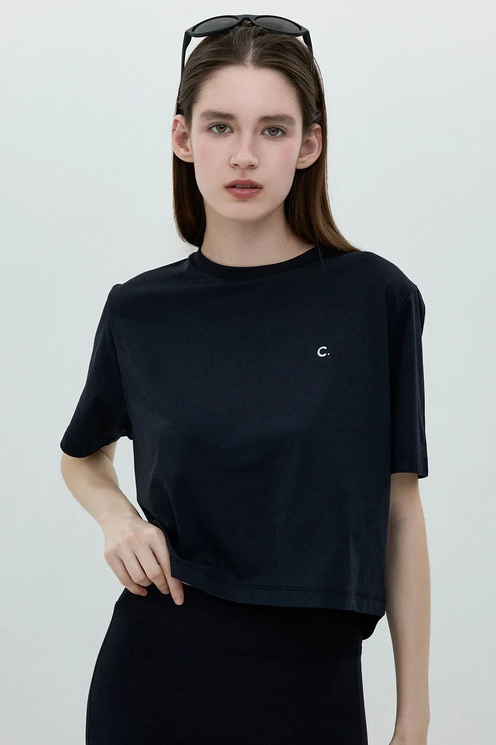 [25SS clove] Basic Running T-shirt (Black) - 감도 깊은 취향 셀렉트샵 29CM